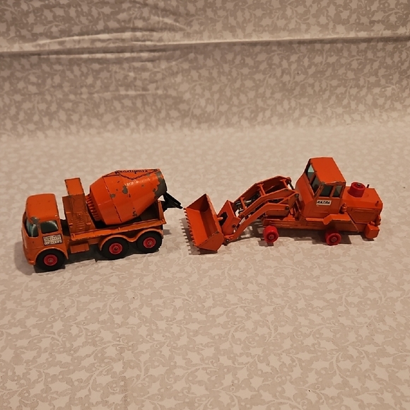 Matchbox By Lensey | Toys | Matchbox Hatra Tractor Shovel Readymix ...